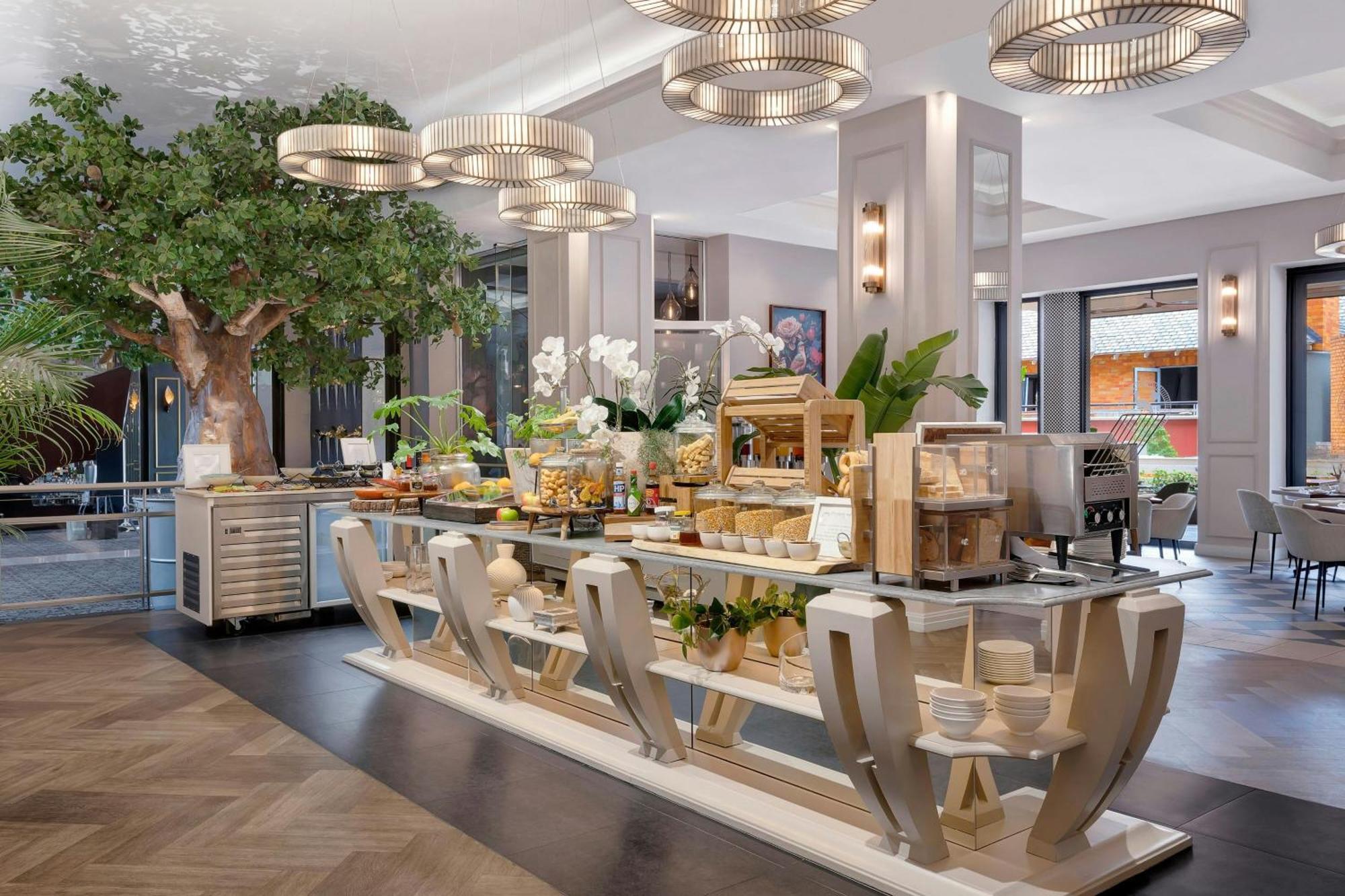 AFRICAN PRIDE MELROSE ARCH JOHANNESBURG - 5 STAR ACCOMMODATION MELROSE
